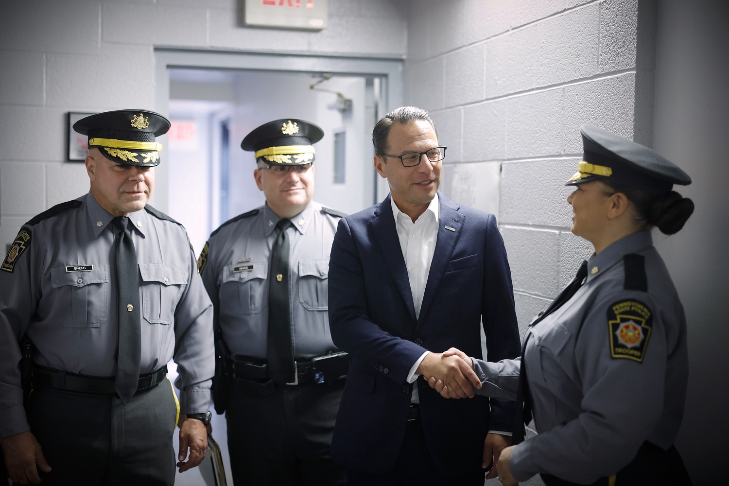 Shapiro repeals college credit requirement for state troopers